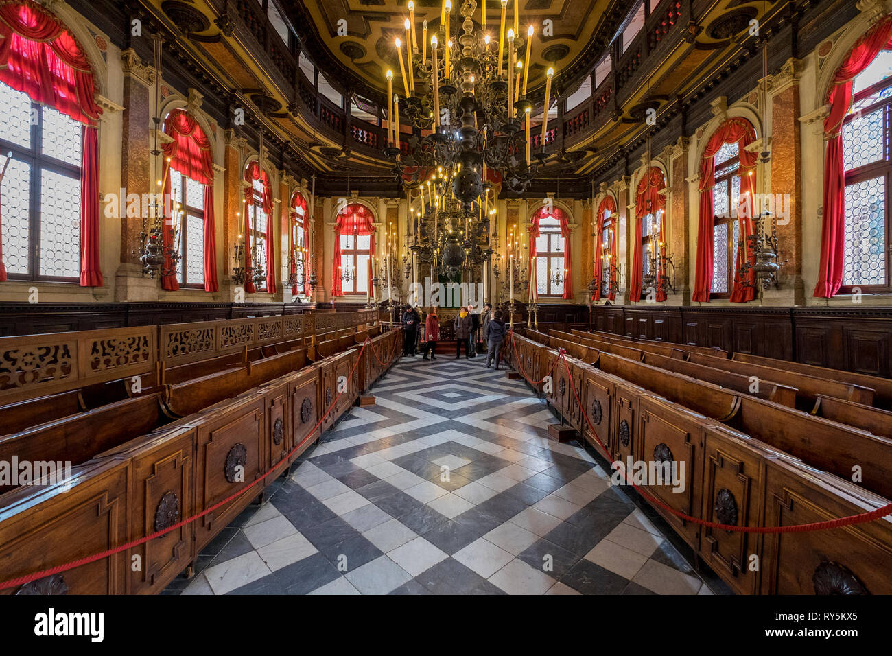 Old synagogue interior italy hi-res stock photography and images - Alamy