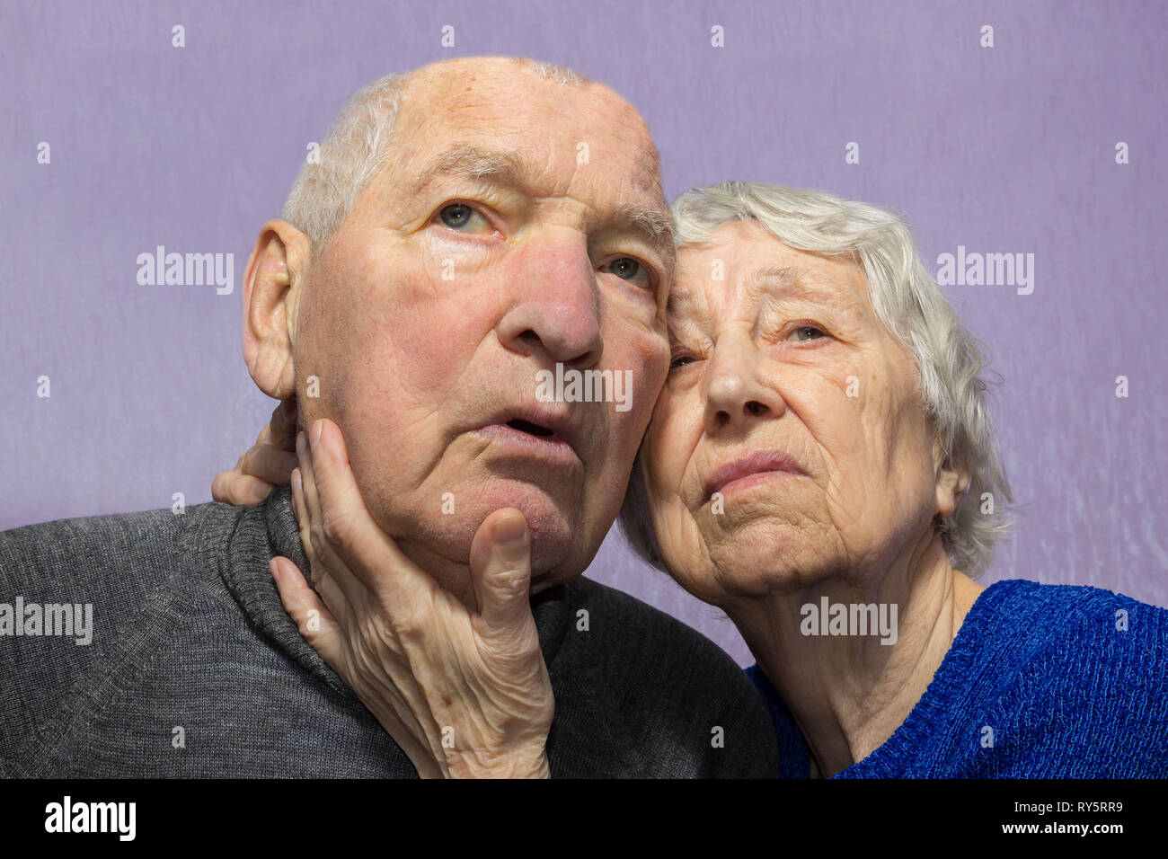 Man woman couple older sad hi-res stock photography and images - Alamy