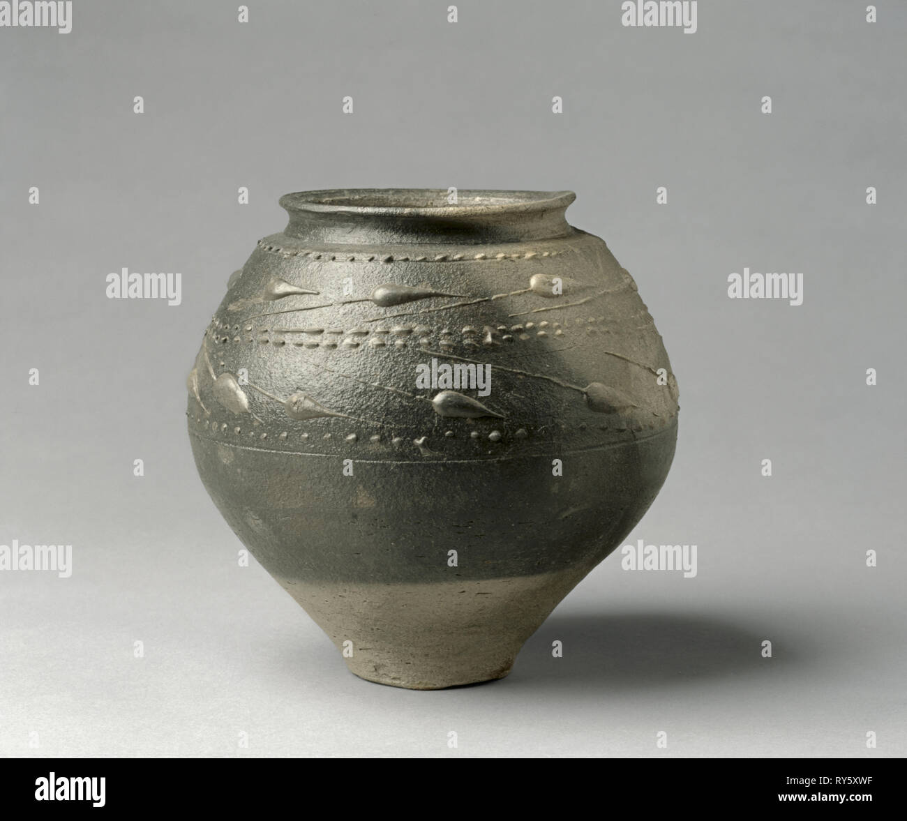 Black burnished slip hi-res stock photography and images - Alamy