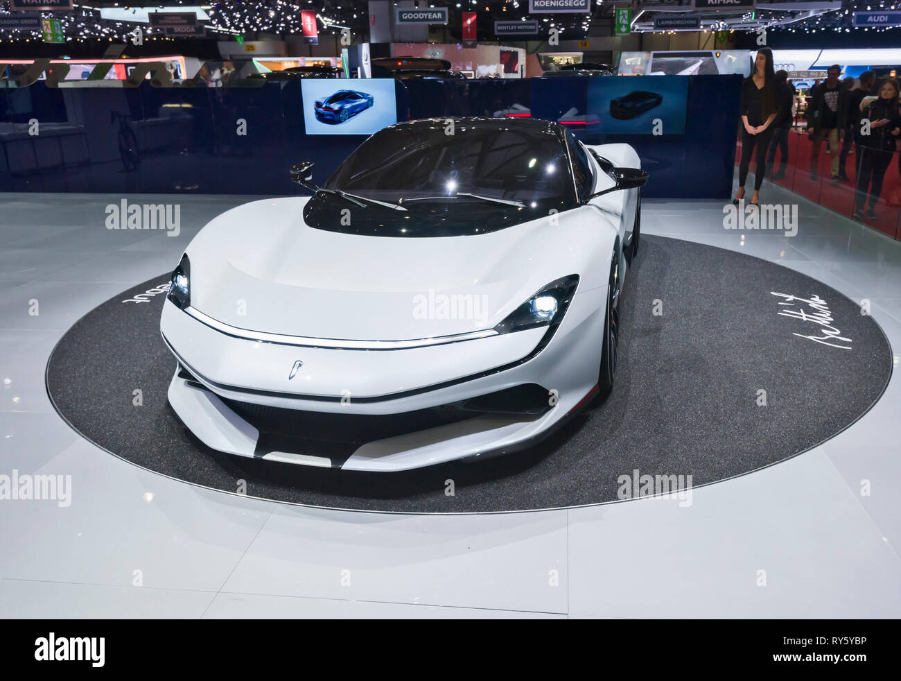Fastest car in the world hi-res stock photography and images - Alamy