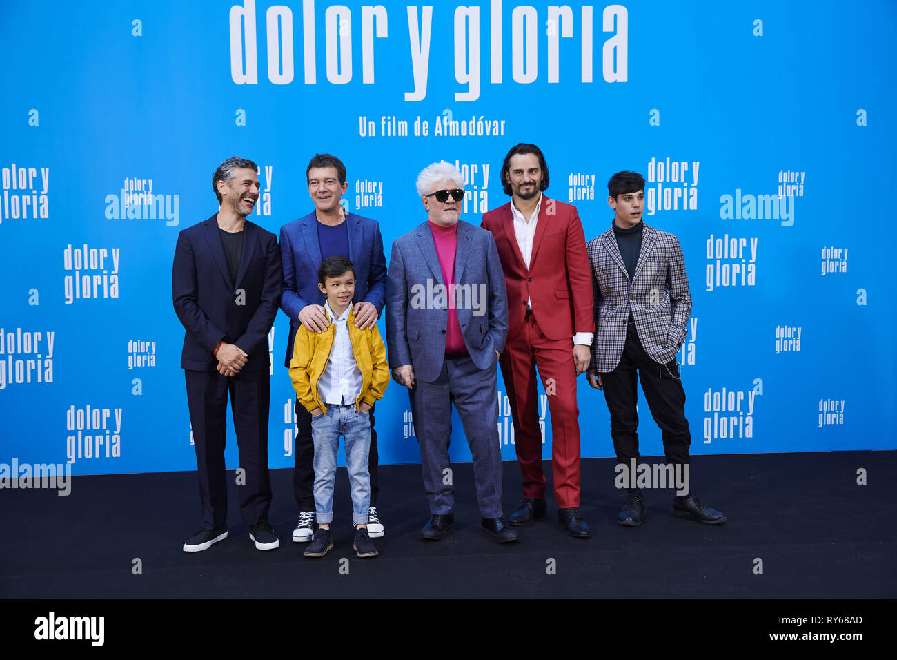 Banderas y flores hi-res stock photography and images - Alamy