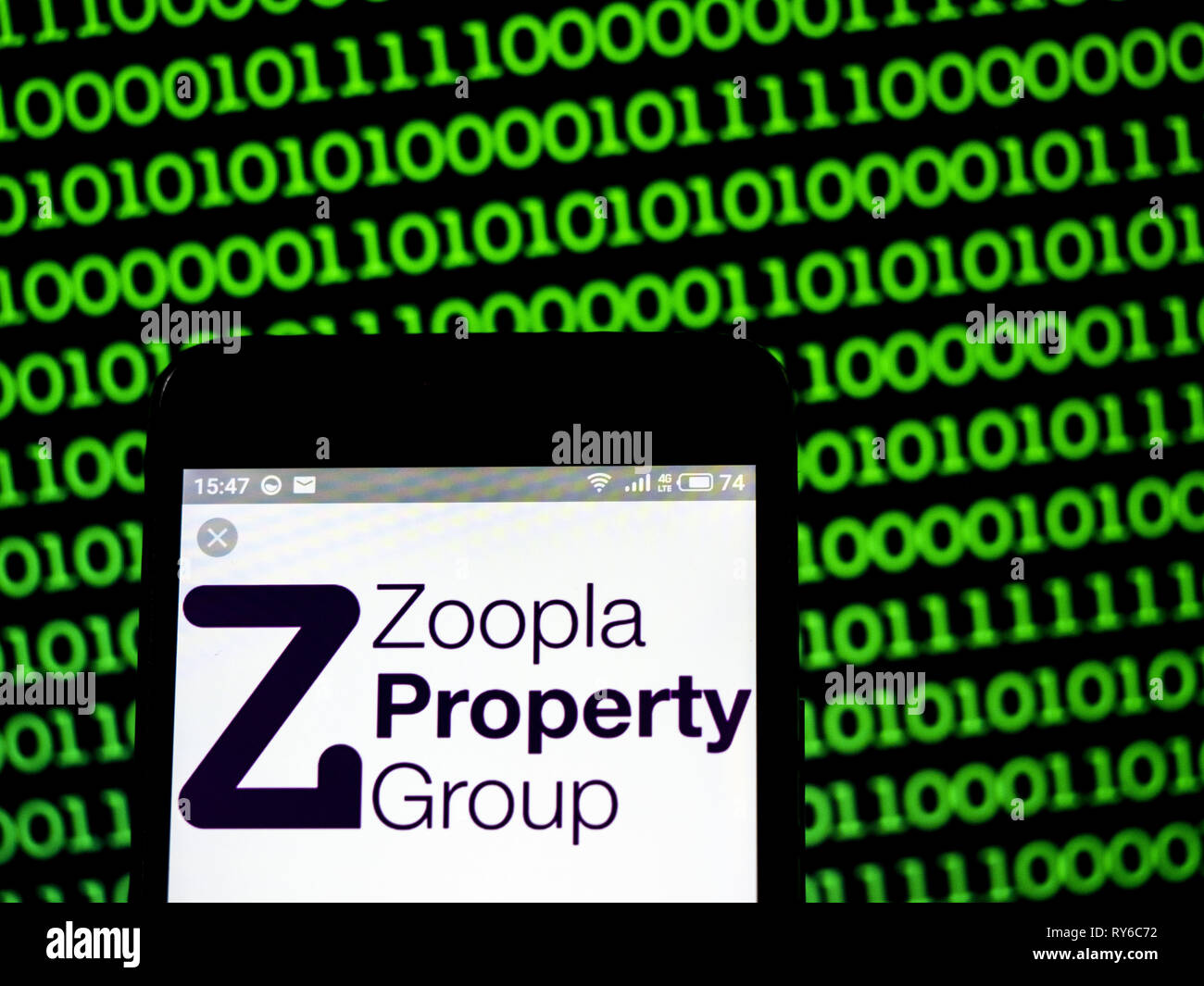 Zoopla sign hi-res stock photography and images - Alamy