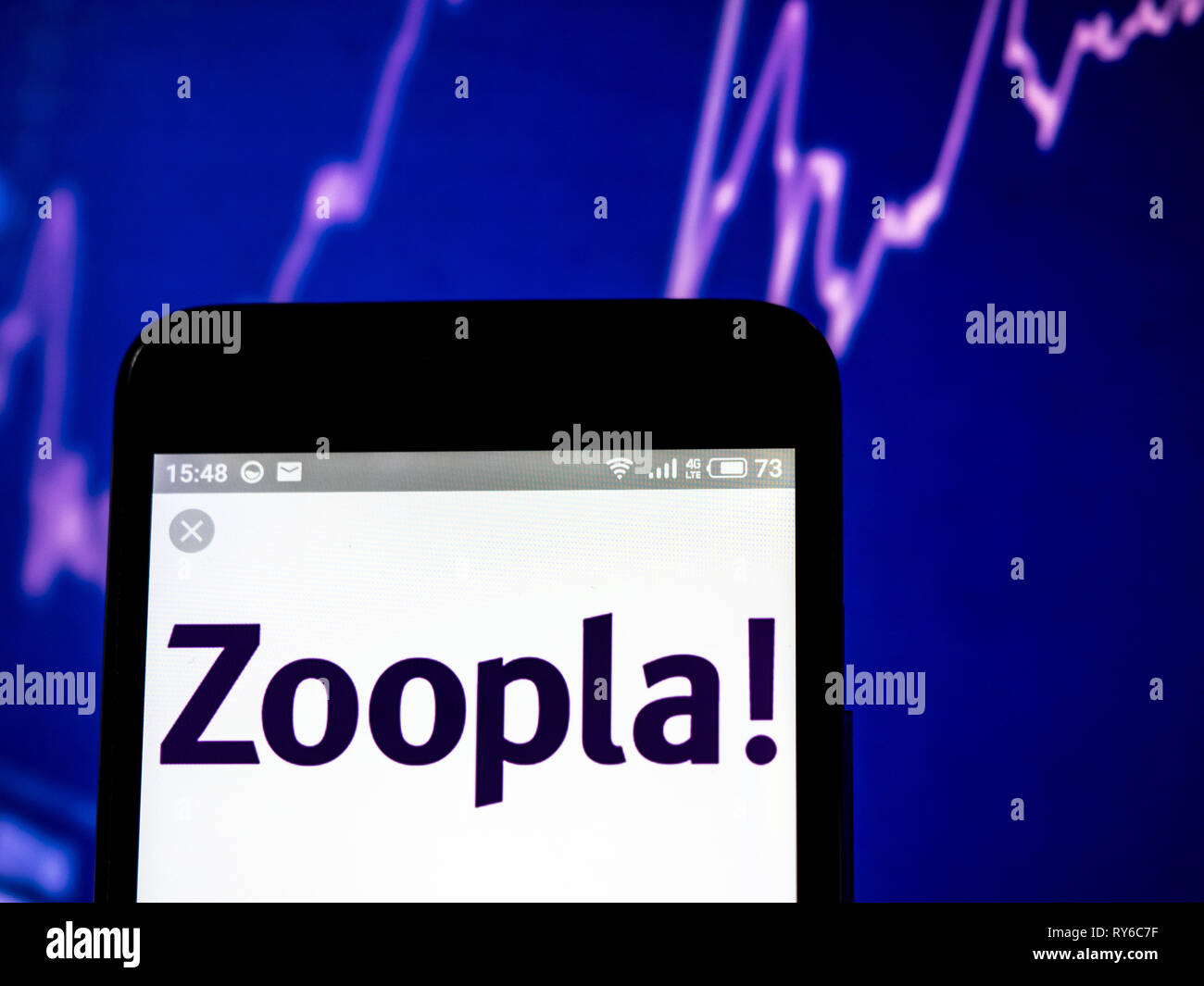 Zoopla sign hi-res stock photography and images - Alamy