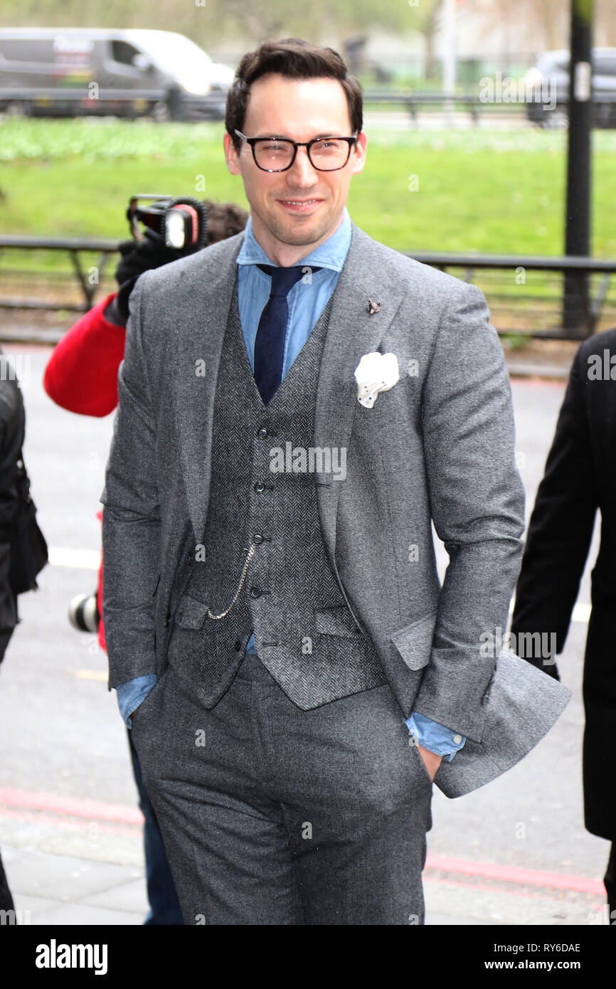 David caves hi-res stock photography and images - Alamy