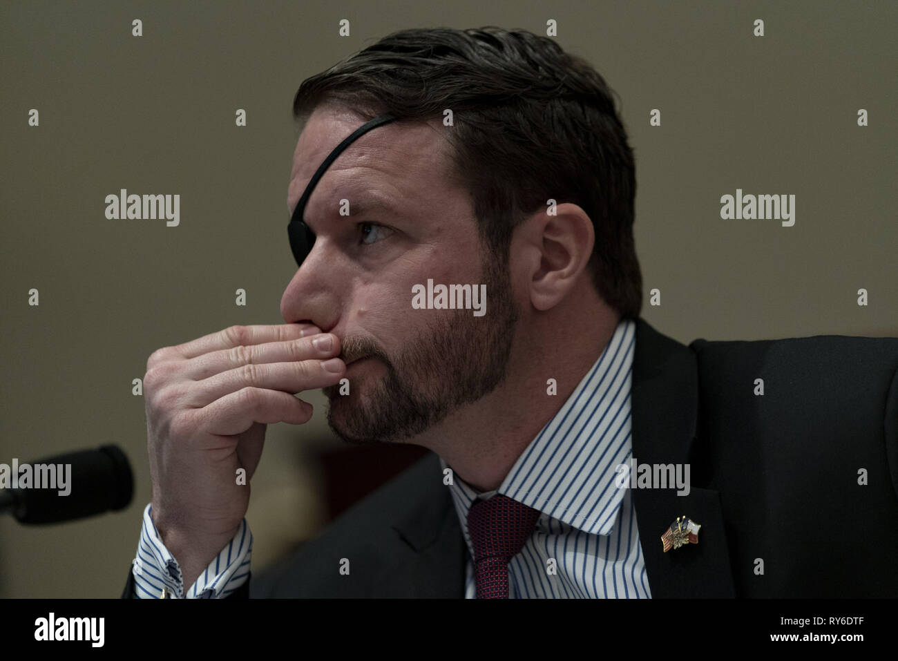 Dan crenshaw hi-res stock photography and images - Alamy