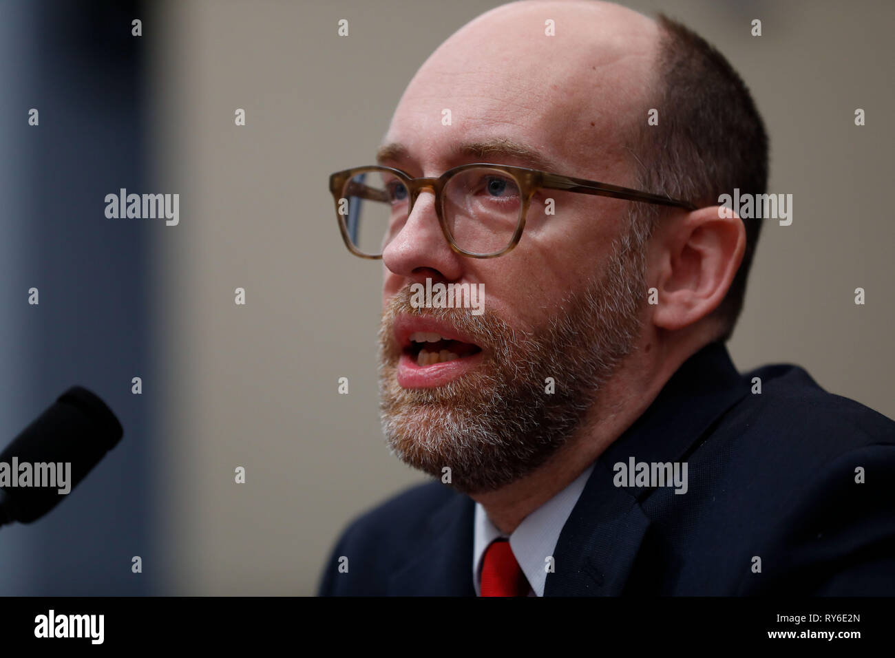 Fiscal management hi-res stock photography and images - Alamy