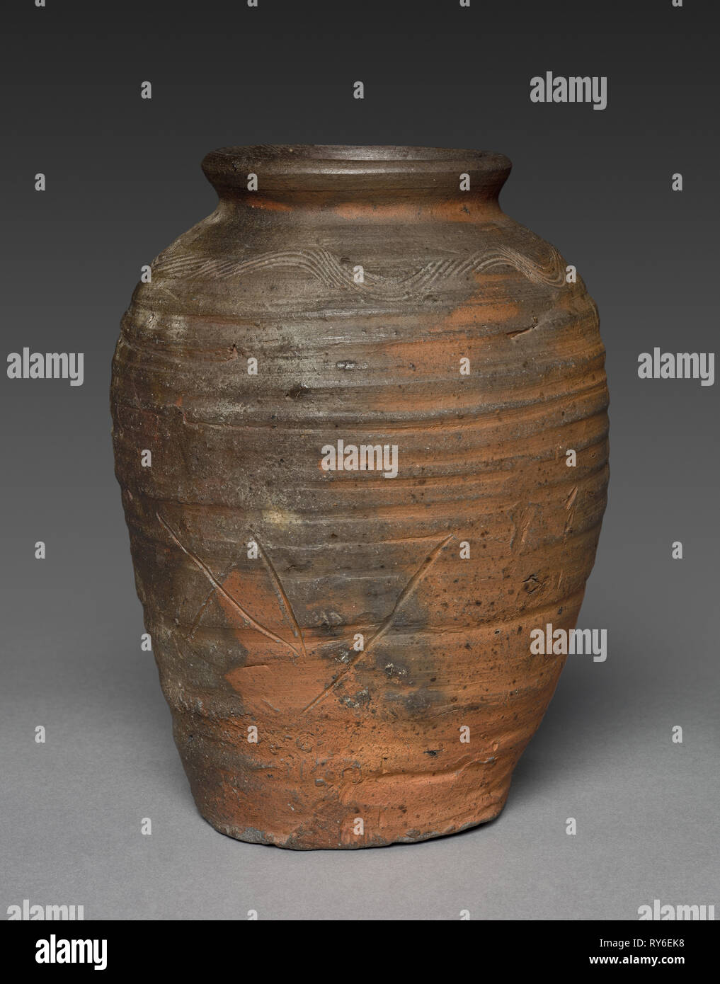 Incised potters mark hi-res stock photography and images - Alamy
