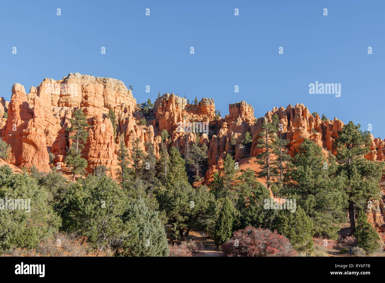 Explore the hoodoos of Red Canyon, Utah and its Claron Limstone rock ...