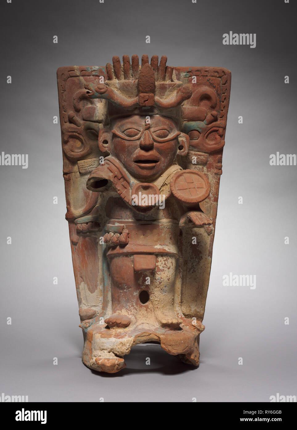 Maya polychrome pottery hi-res stock photography and images - Alamy