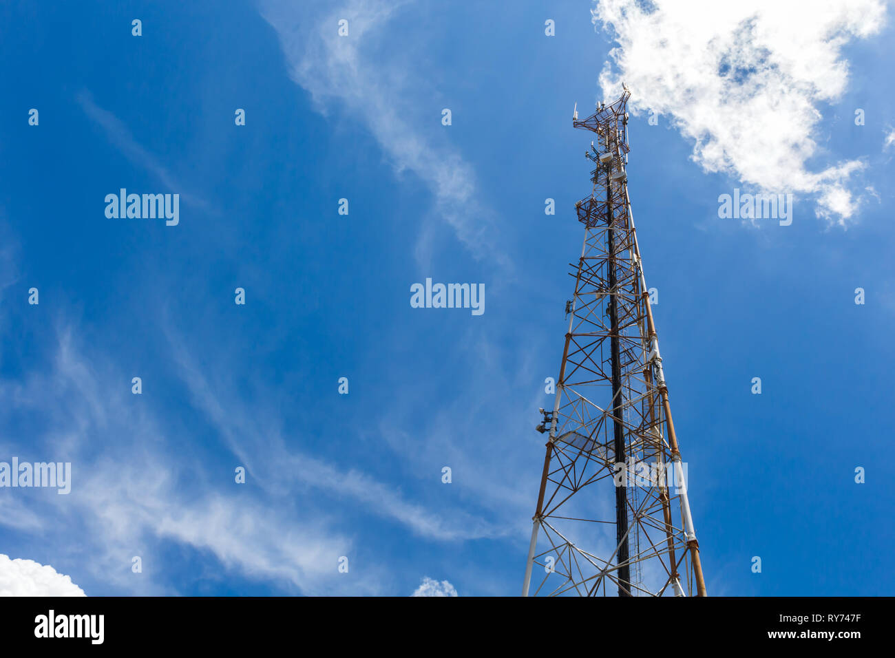 Microwave repeater station hi-res stock photography and images - Alamy