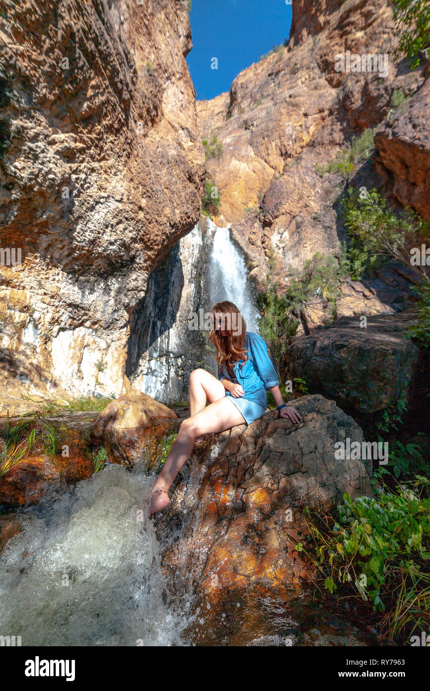 Trail etiquette hi-res stock photography and images - Alamy