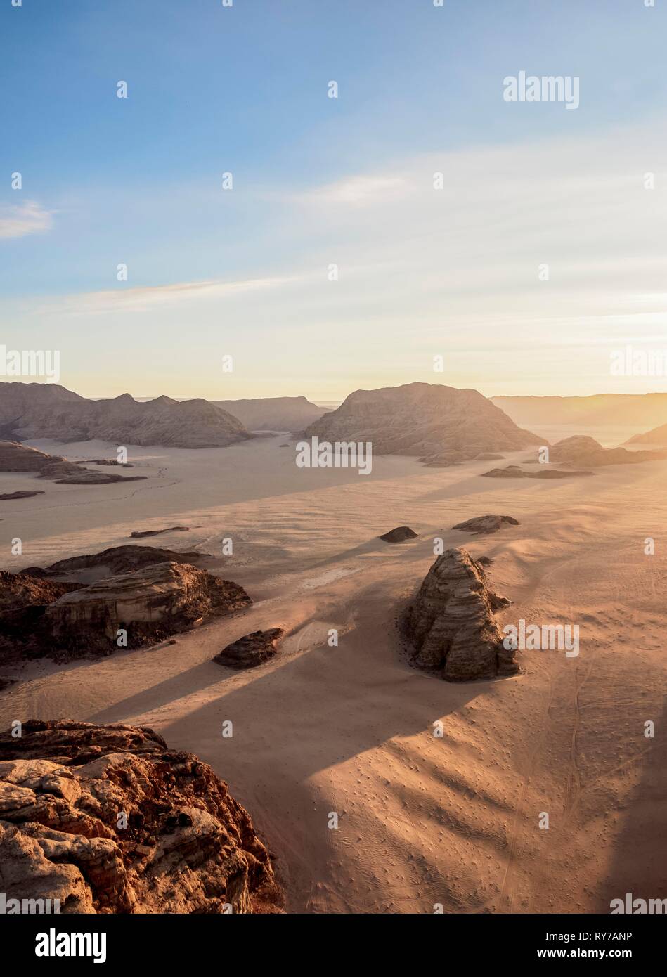 Sunrise aerial hi-res stock photography and images - Alamy