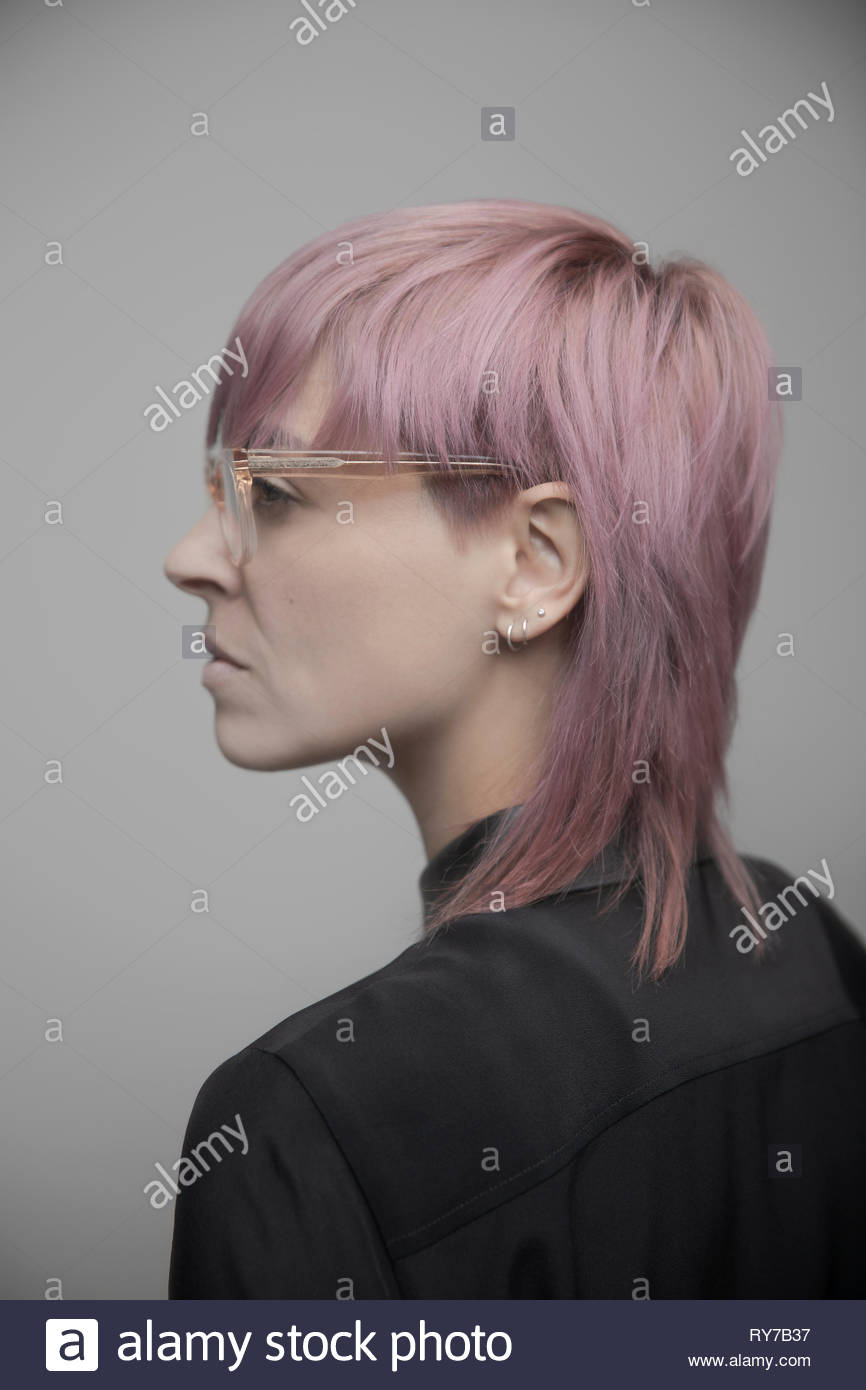 Person profile hi-res stock photography and images - Alamy