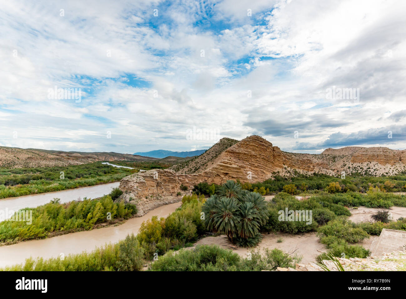Treasure desert hi-res stock photography and images - Alamy