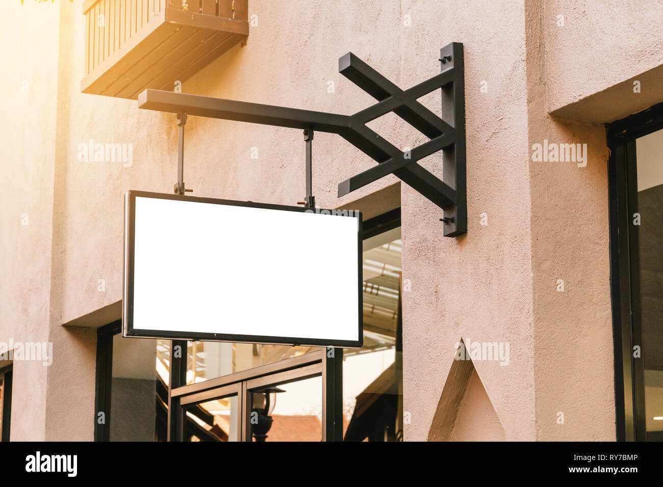 Black shop signage hi-res stock photography and images - Alamy