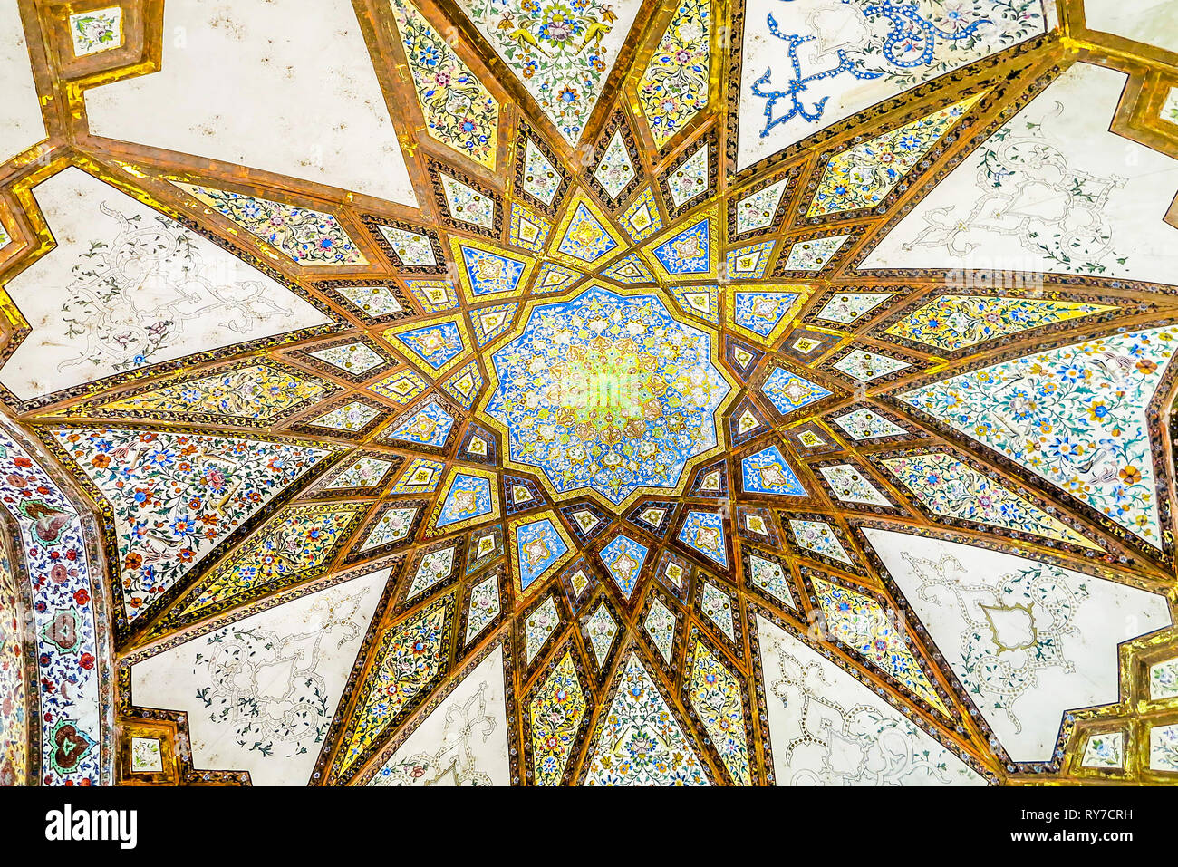Kashan Bagh-e Fin Garden Persian Art Ceiling Kushak Stock Photo - Alamy