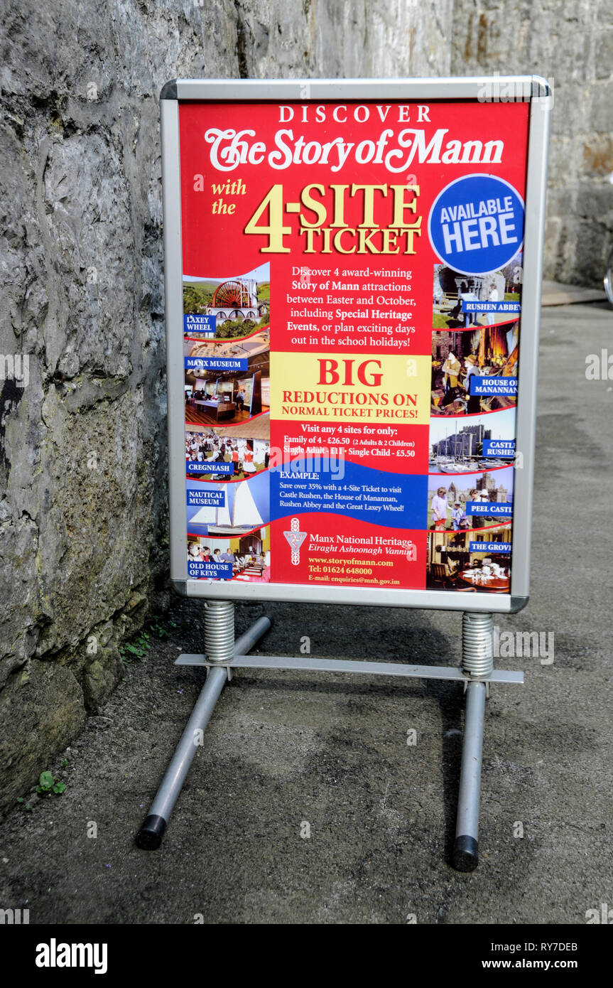 Tourist information board hi-res stock photography and images - Alamy