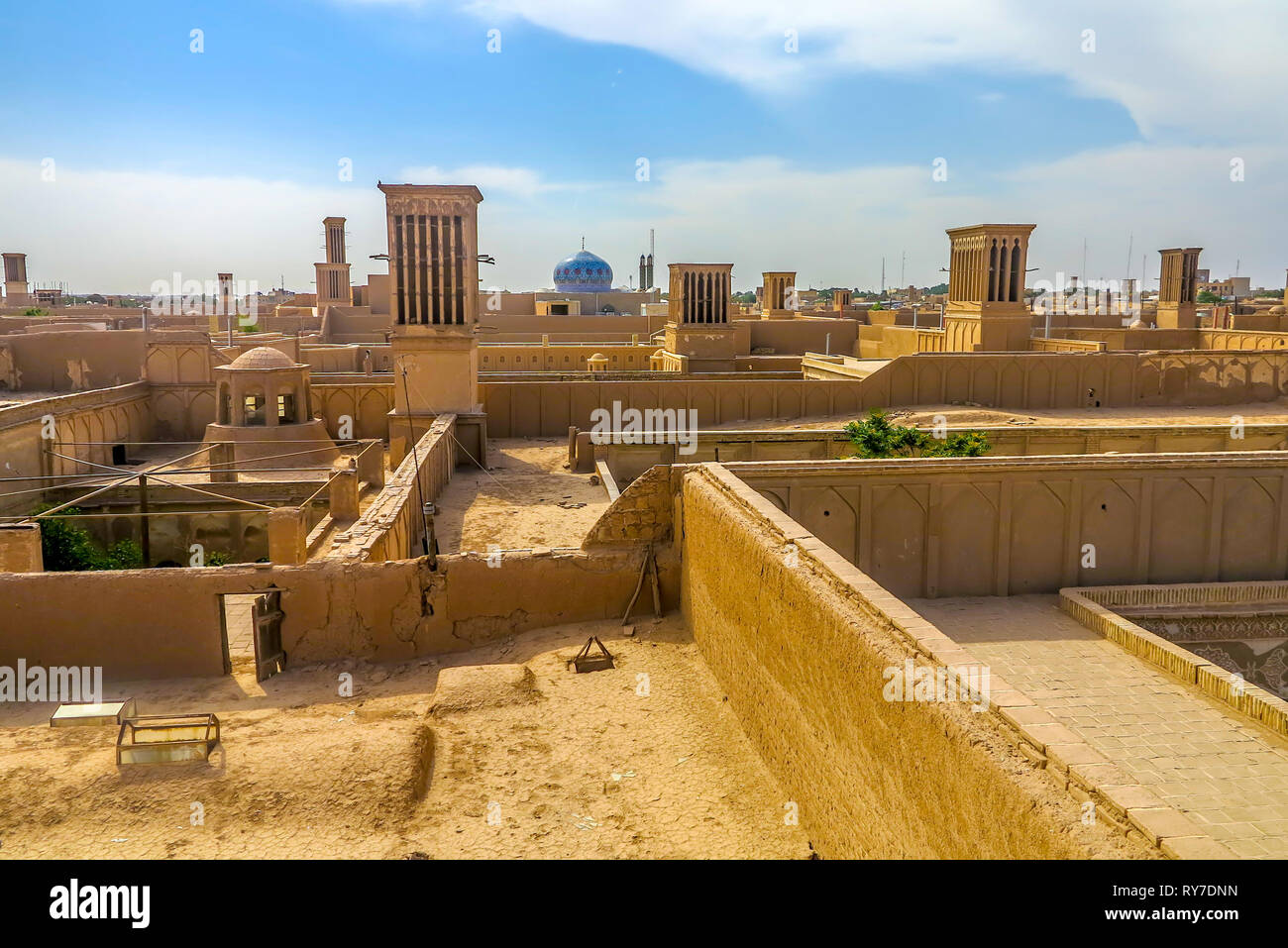 Yazd Old Town Cityscape with Roof Badgir Windcatcher Mosque Dome ...