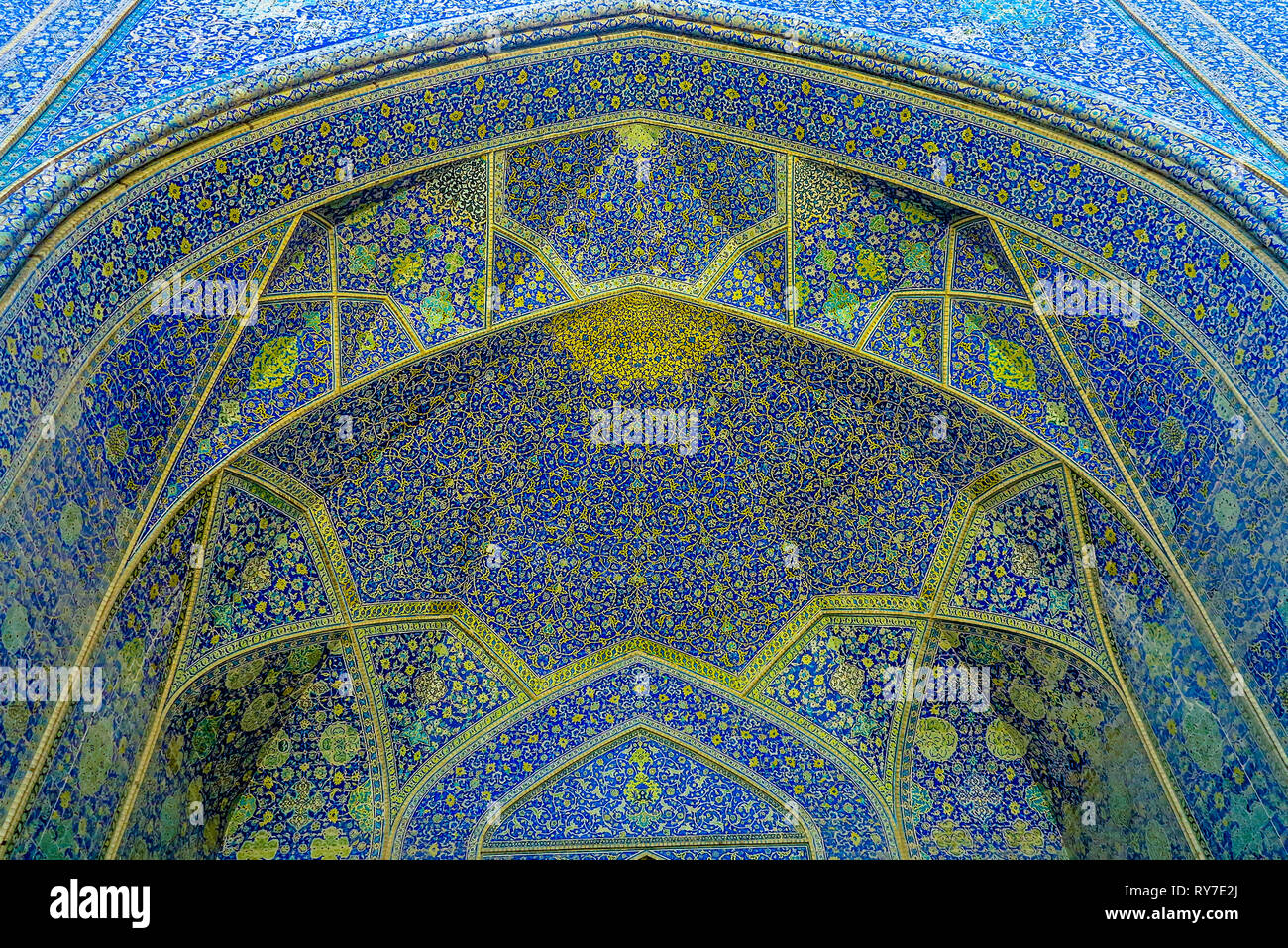 Safavid dynasty tiles hi-res stock photography and images - Alamy
