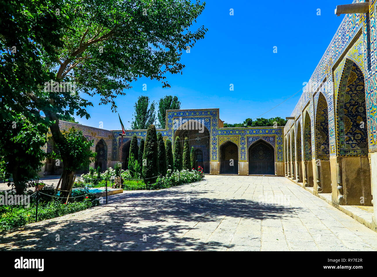 Isfahan Masjed-e Jadid-e Abbasi Shah Great Royal Mosque Courtyard ...