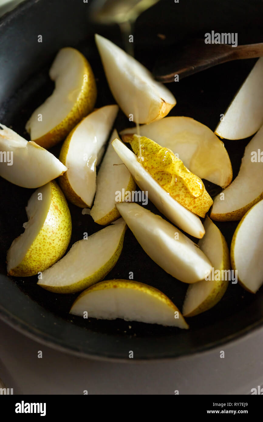 Hone cooking hi-res stock photography and images - Alamy