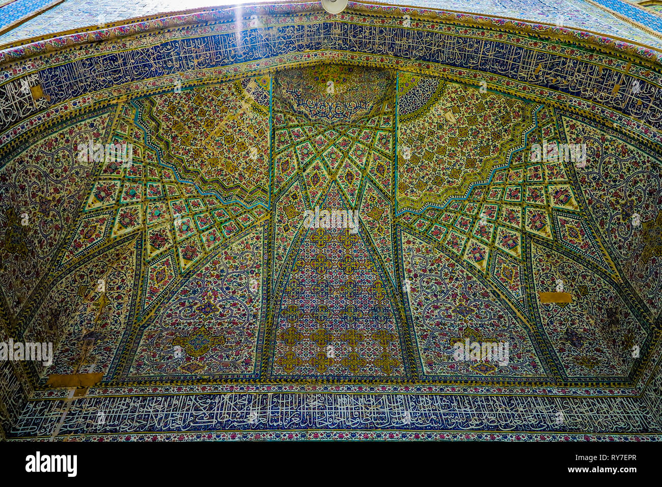 Muqarna hi-res stock photography and images - Alamy