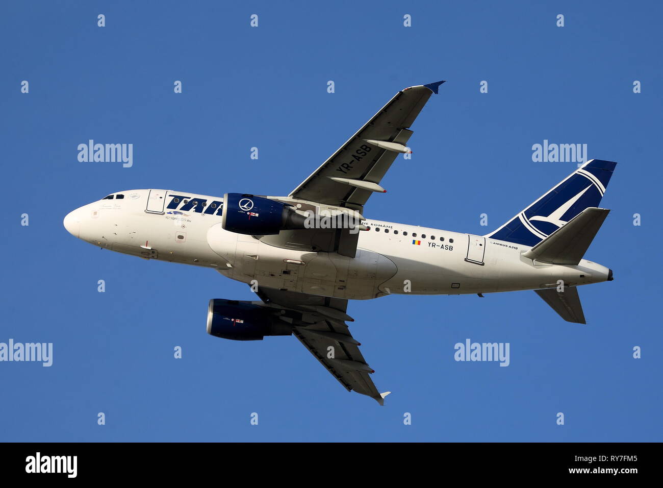 Romanian Tarom Airbus A318 YR-ASB taking off from London Heathrow ...