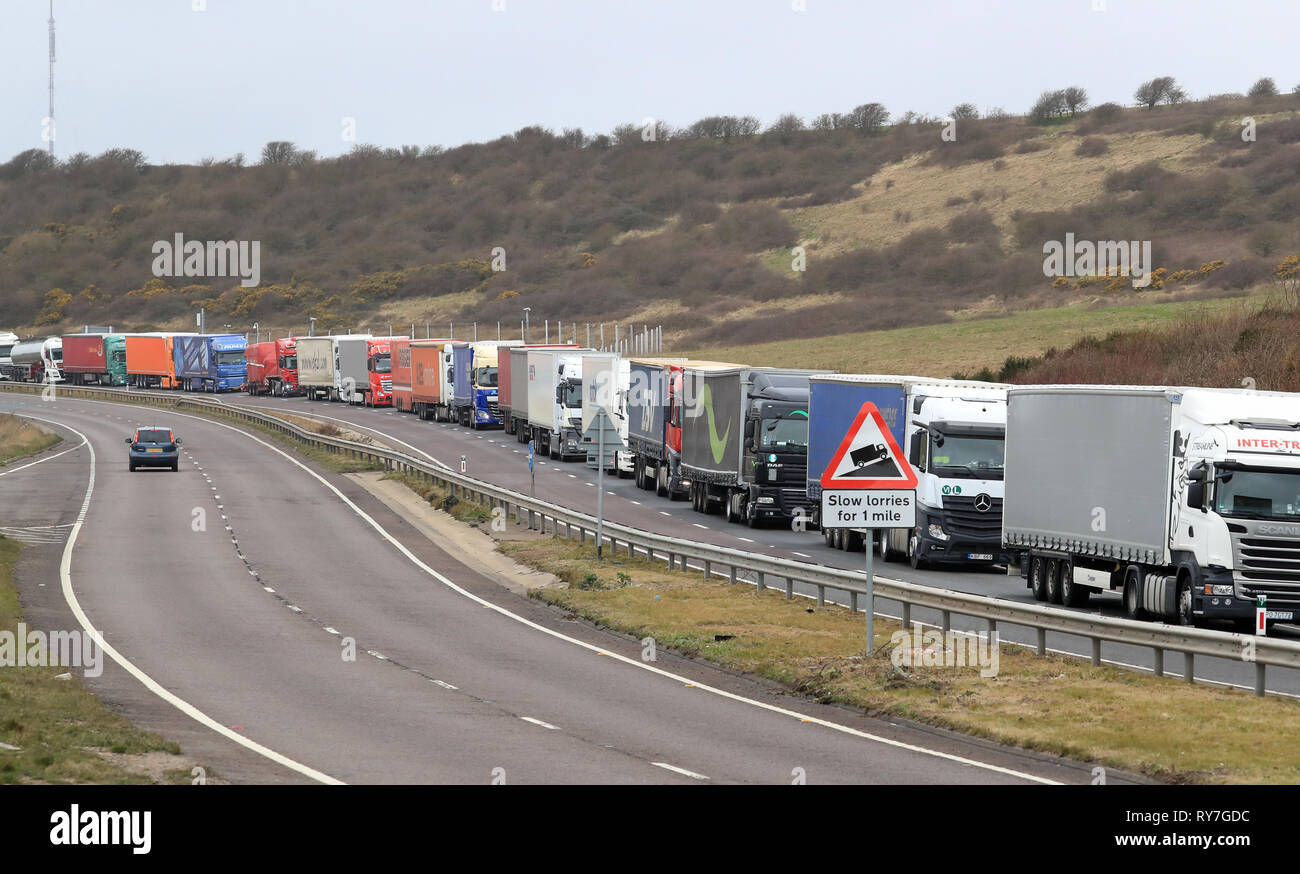 Lorries queue entrance port hi-res stock photography and images - Alamy