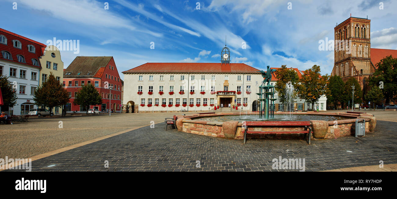 market of hanseatic city of Anklam in Germany Stock Photo - Alamy