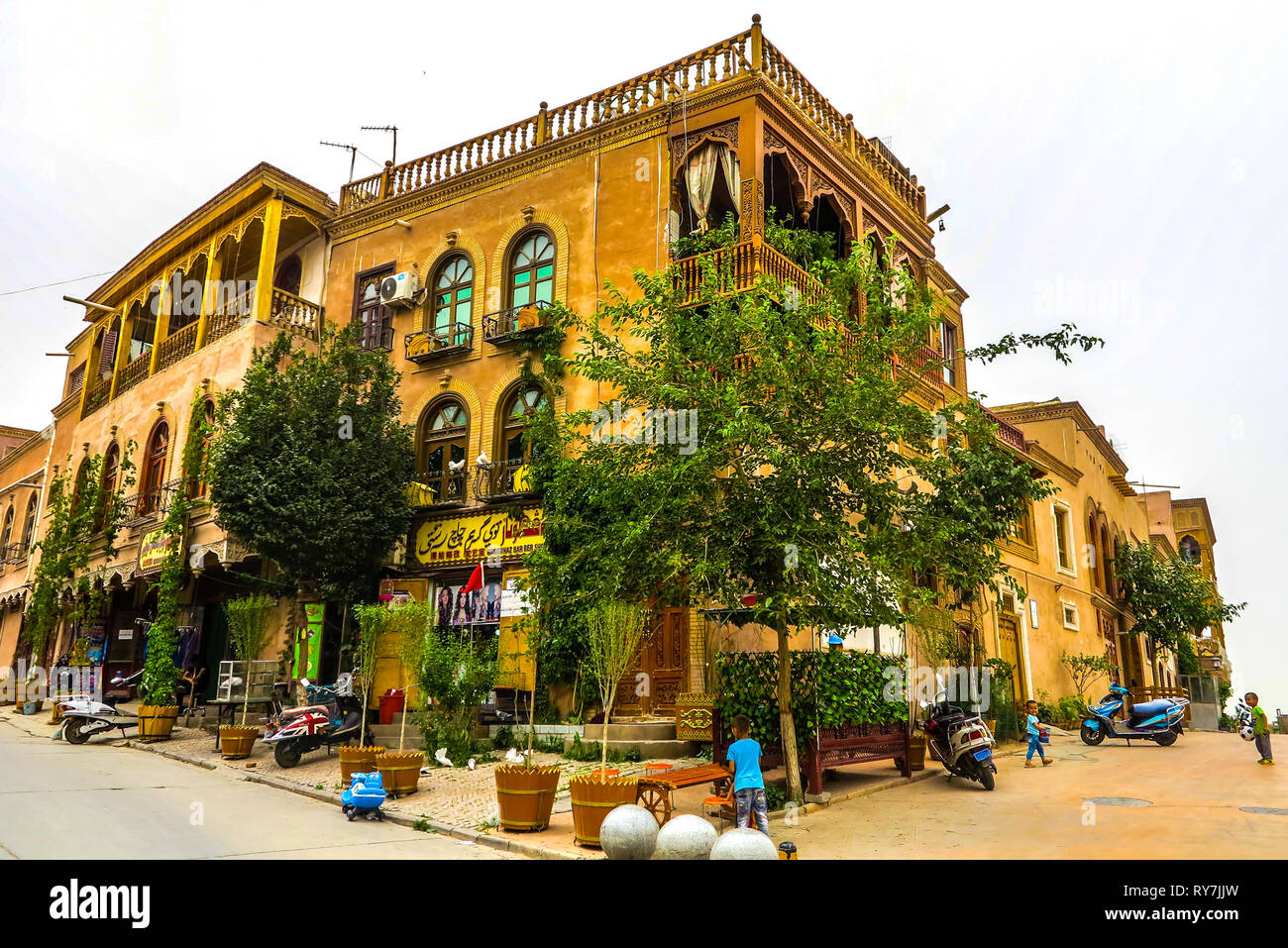 Kashgar Old Town Common Uyghur Architecture Apartment Buildings with ...
