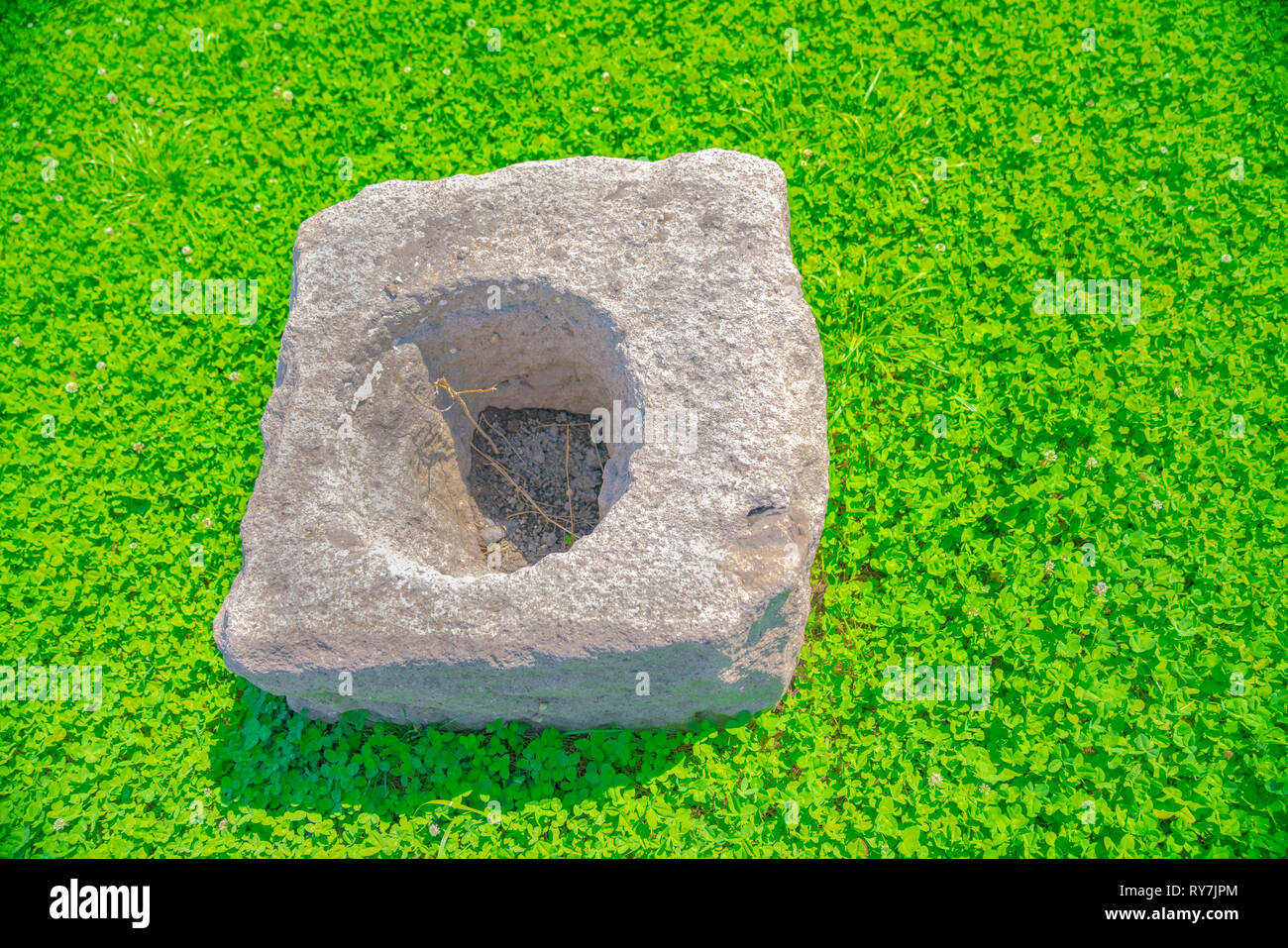 Hollow rock hi-res stock photography and images - Alamy