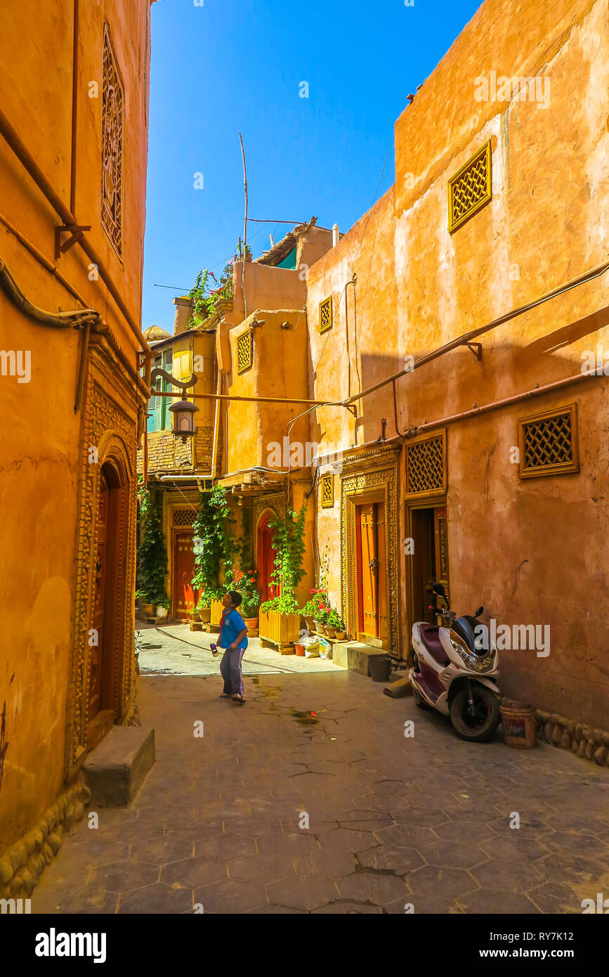 Kashgar Old Town Common Uyghur Architecture Apartment Buildings Street ...