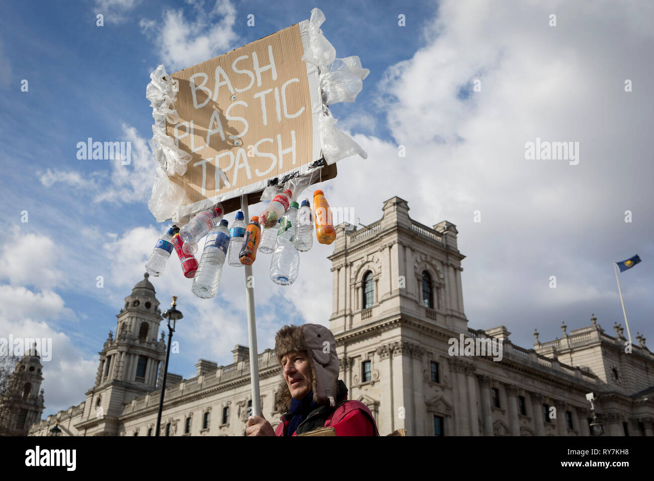 Consumer activist hi-res stock photography and images - Alamy