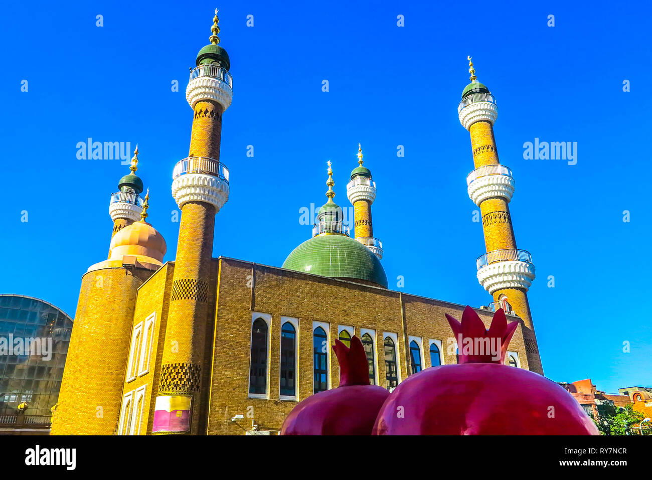 Urumqi Xinjiang International Grand Bazaar Open Mosque Stock Photo - Alamy