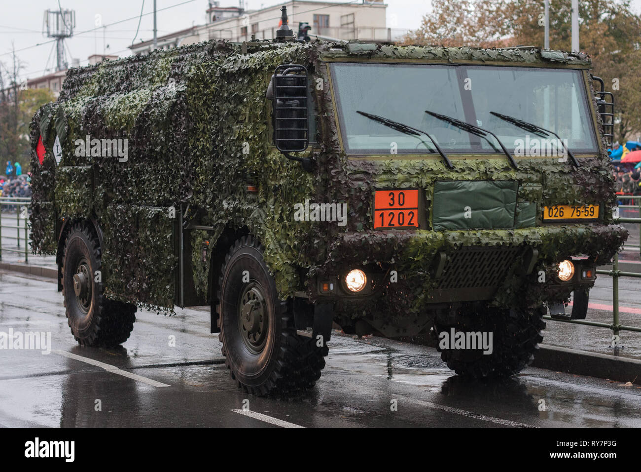 European street, Prague-October 28, 2018: Soldiers of Czech Army are ...