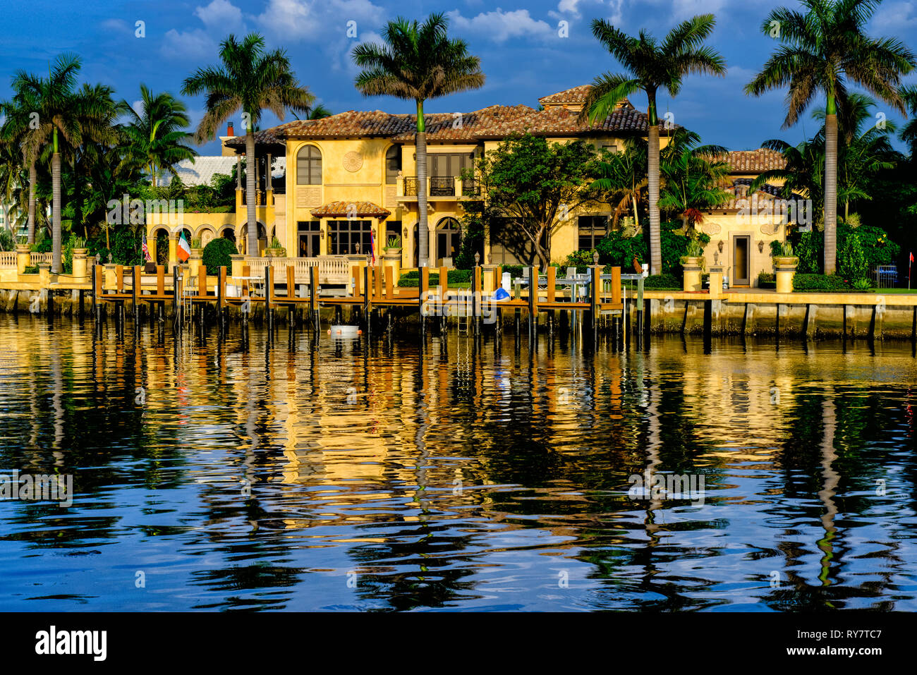 Intracoastal waterway hi-res stock photography and images - Alamy