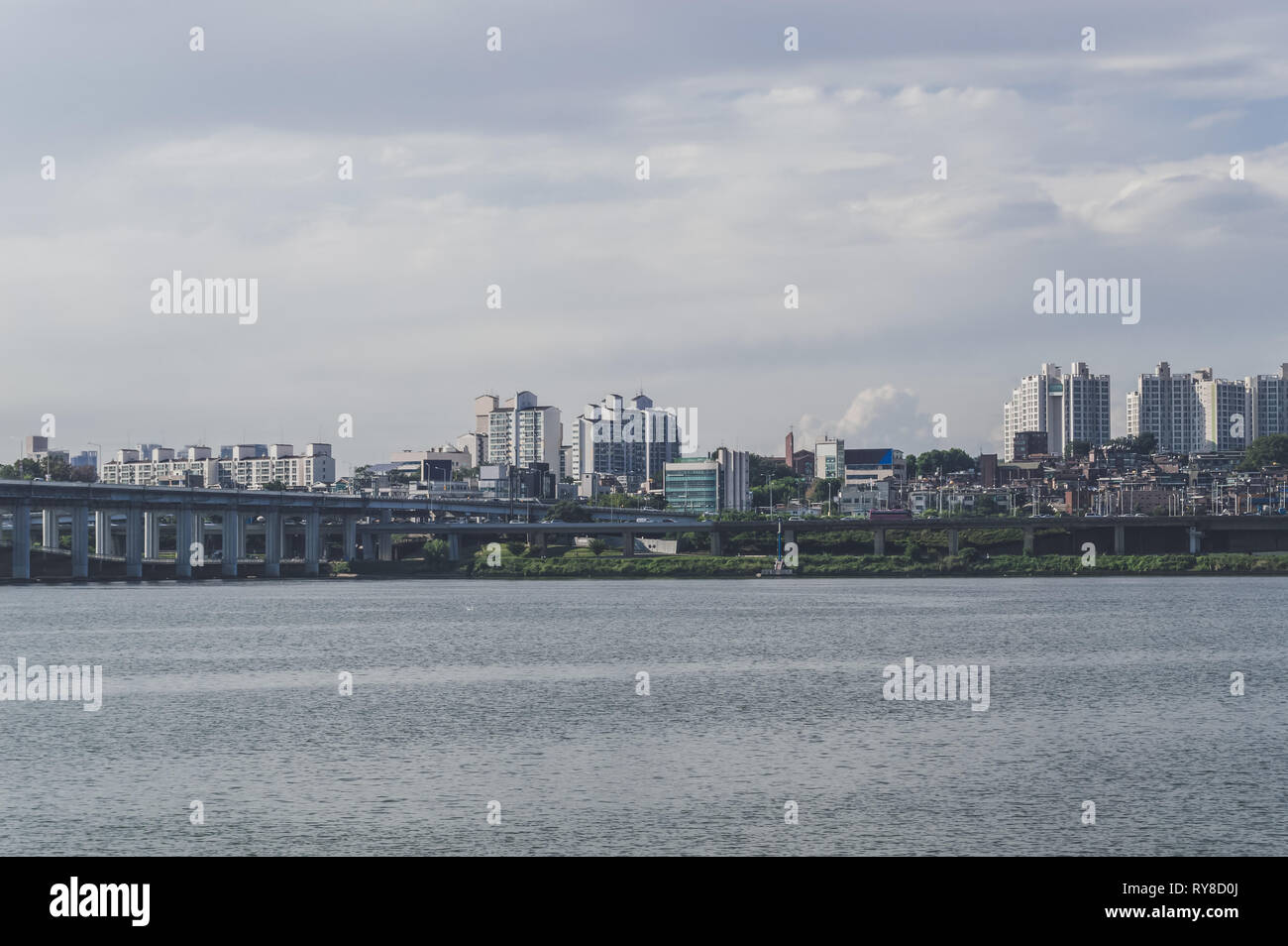 The south bank of the han river hi-res stock photography and images - Alamy