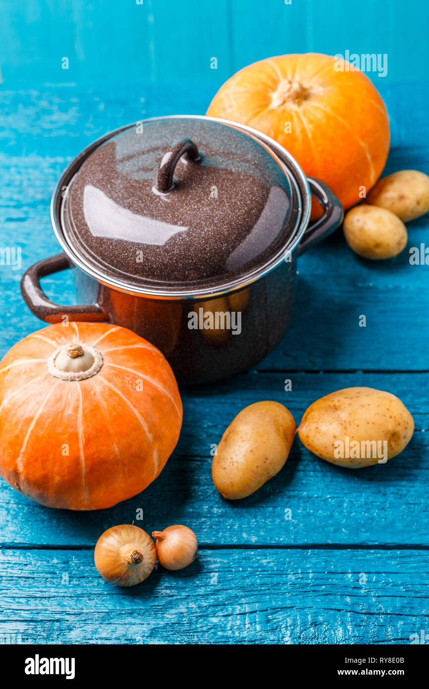 Old picture of potato hi-res stock photography and images - Alamy