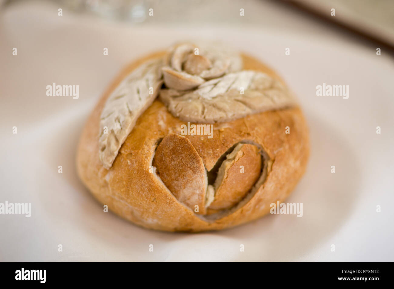 Wedding bread with salt detail - traditional polish inviting to Bride ...