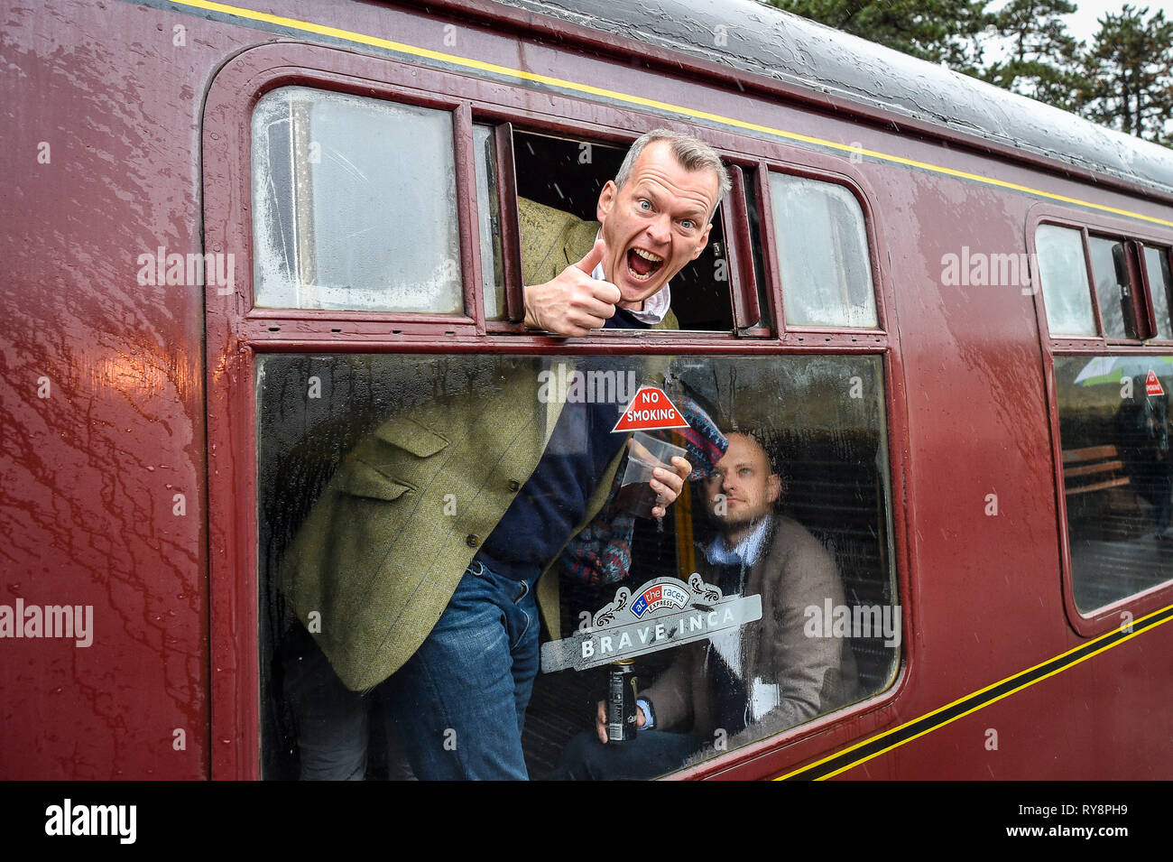 Cheltenham races steam train express hi-res stock photography and ...