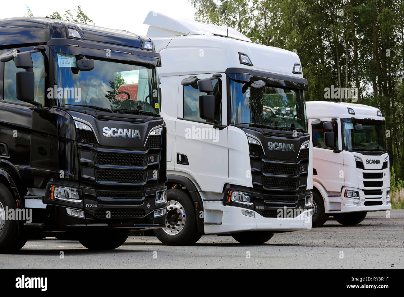 Heavy duty lorries hi-res stock photography and images - Alamy