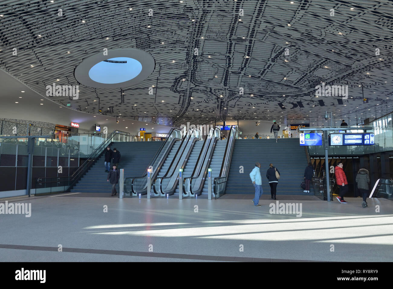 Delft Train Station, Delft Netherlands Stock Photo - Alamy