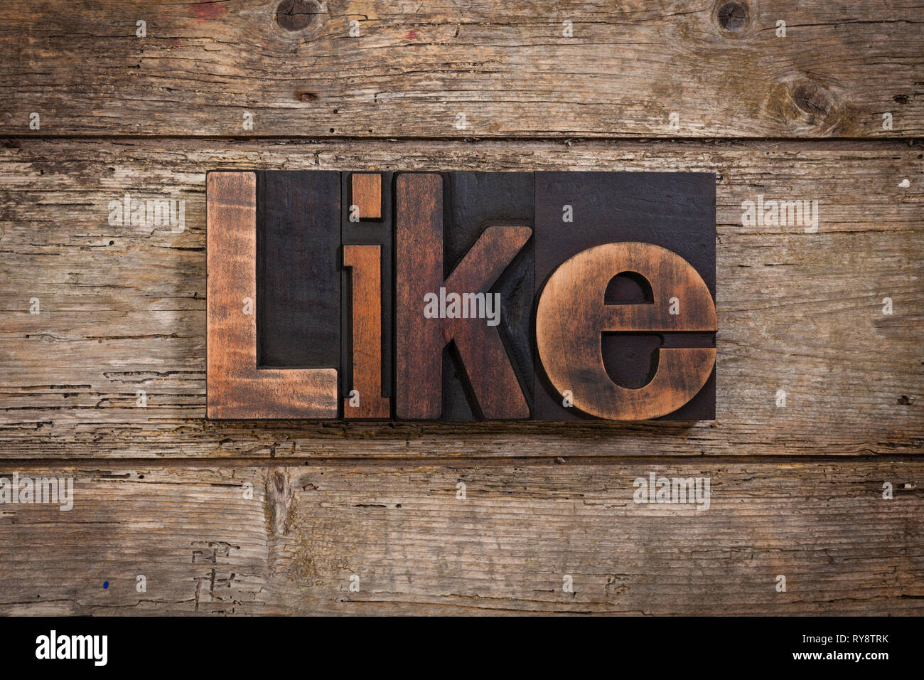 Antique letters hi-res stock photography and images - Alamy