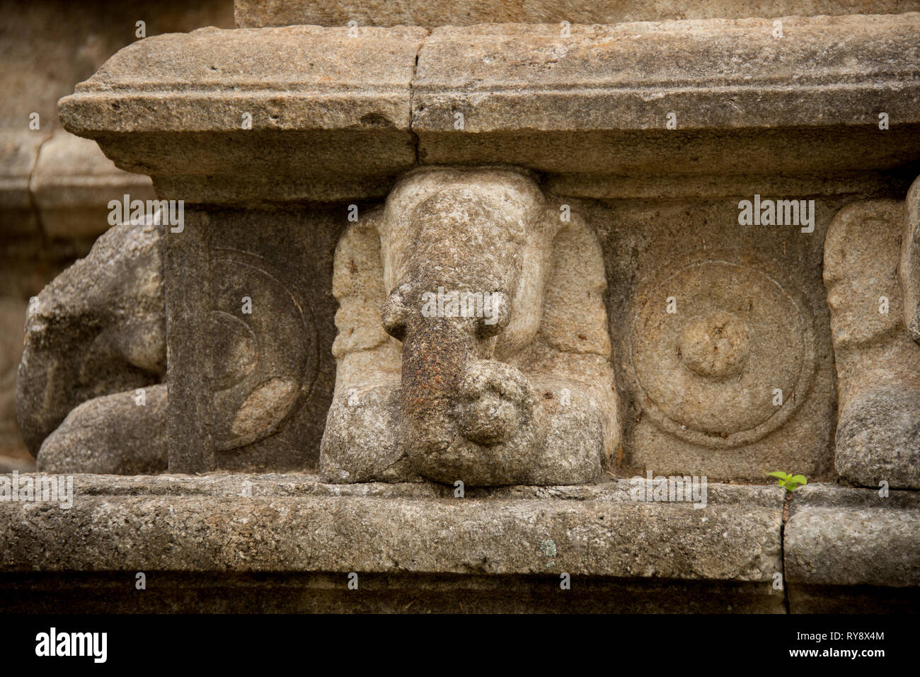 Asia, Sri Lanka, Mihintale, Kantaka Cetiya Vaahalkada, stupa Stock ...