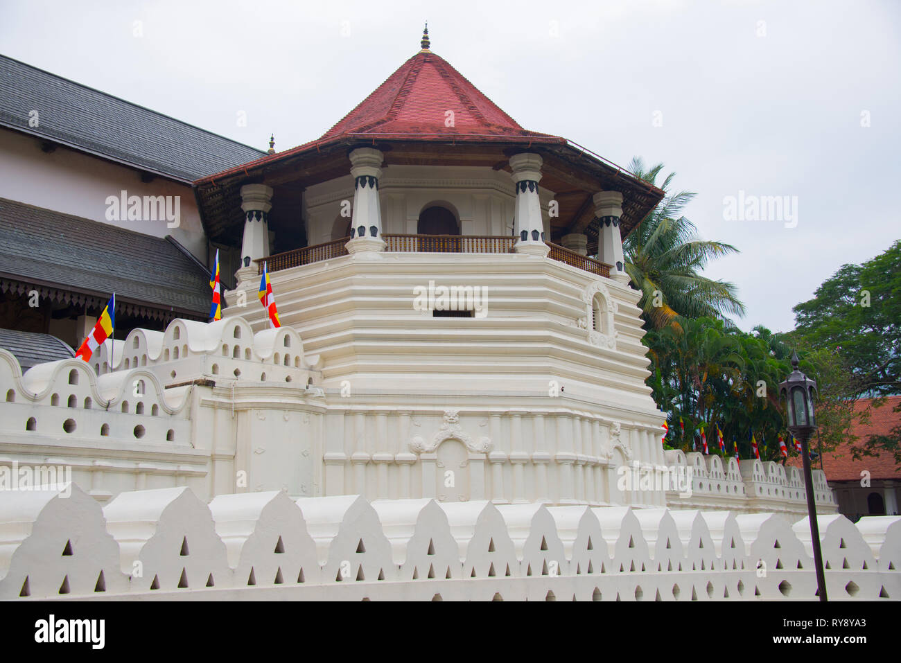 Images sri dalada maligawa hi-res stock photography and images - Alamy