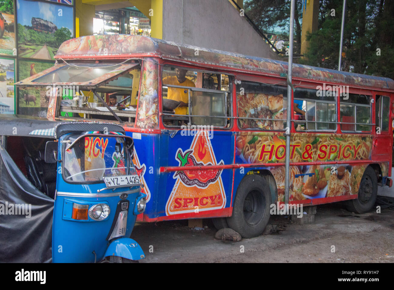 Bus sri lanka transport vehicle hi-res stock photography and images - Alamy
