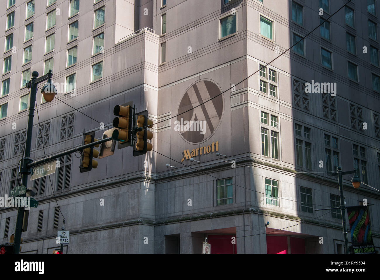 Marriott hotel logo hi-res stock photography and images - Alamy