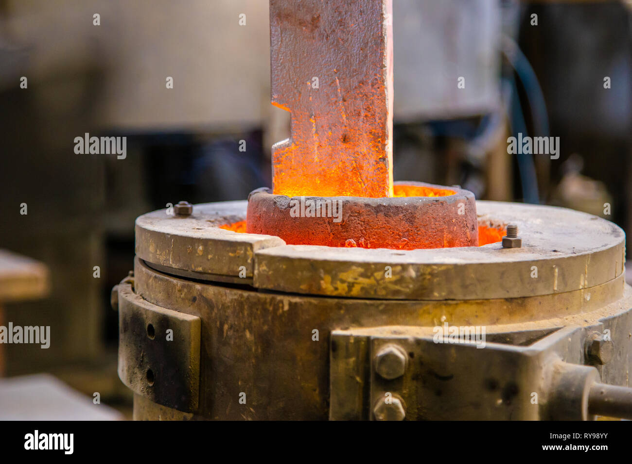 Melting crucible hi-res stock photography and images - Alamy