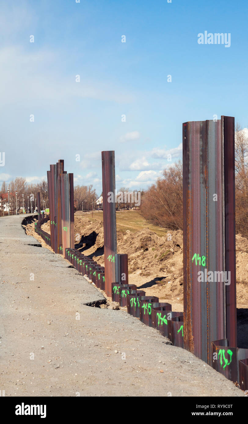 Road Pillar Stock Photos & Road Pillar Stock Images - Alamy