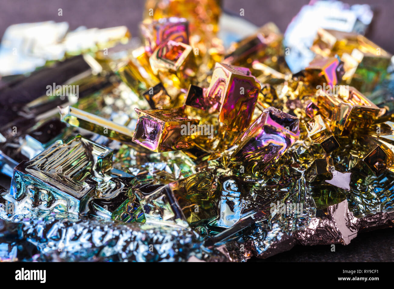 Bismuth crystal hi-res stock photography and images - Alamy
